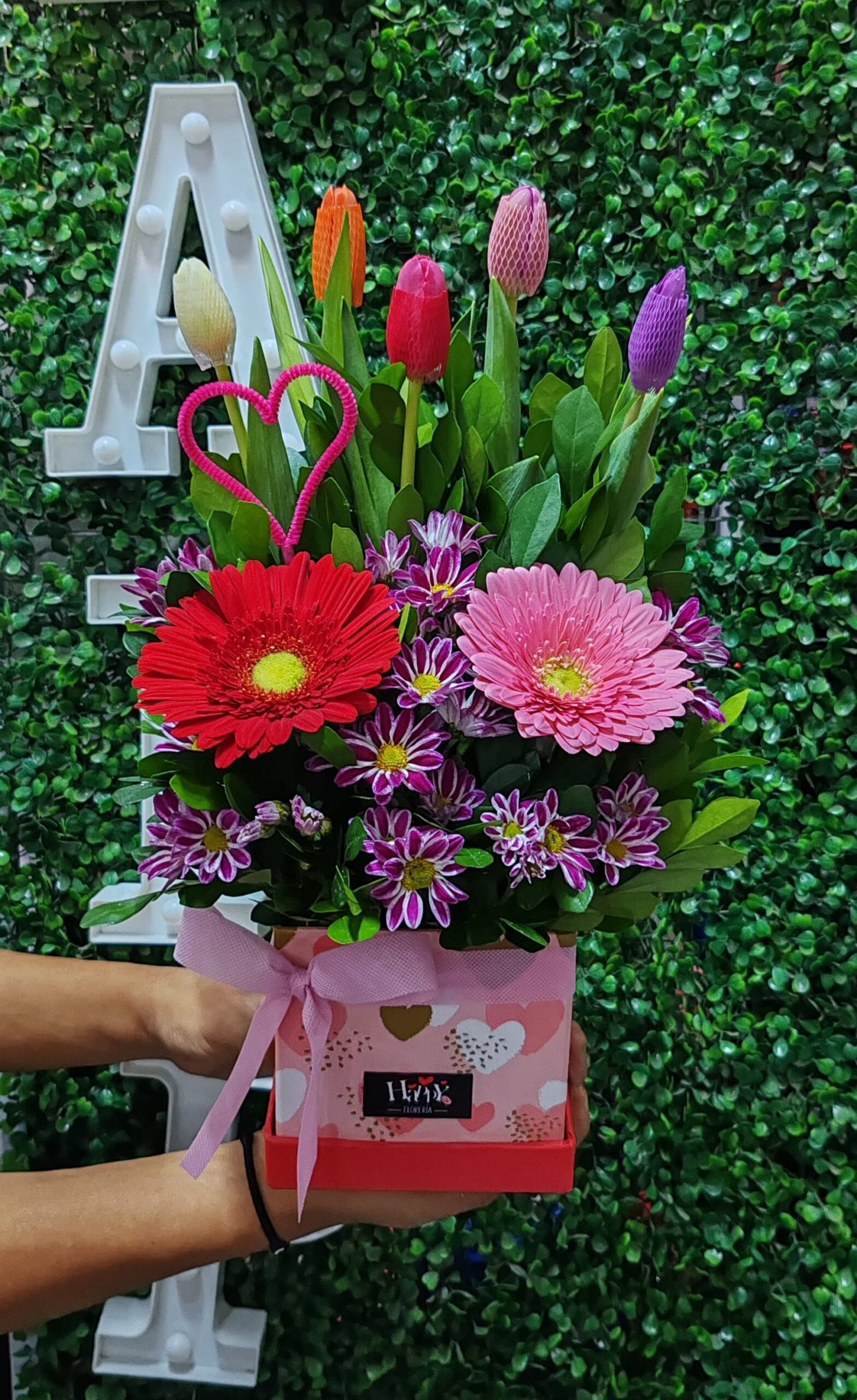 Box con 5 Tulipanes - Happyflor