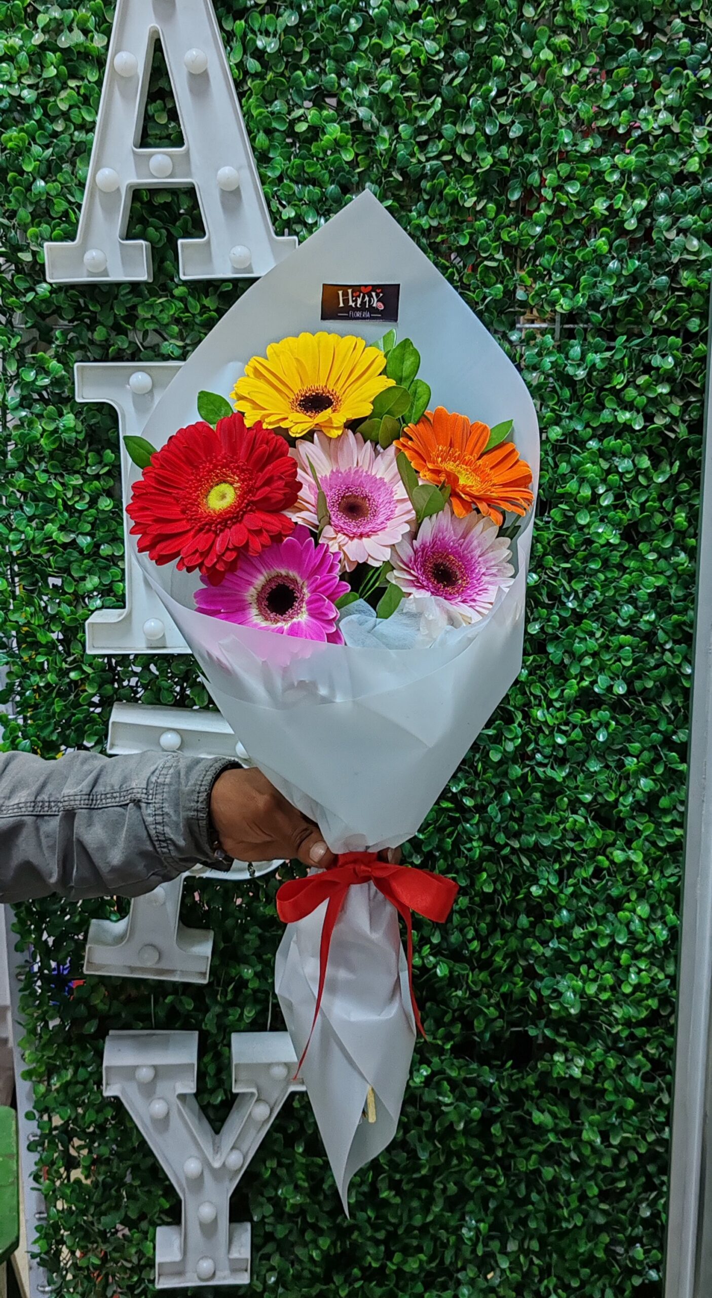 Ramo Clásico 6 Gerberas - Happyflor