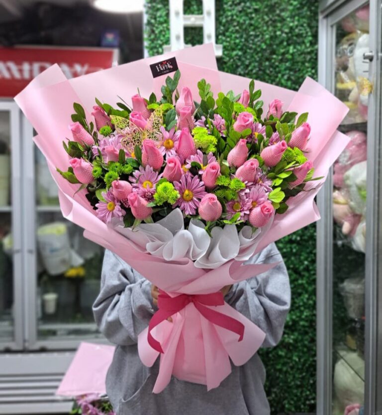 Ramo de 24 rosas con base - Happyflor