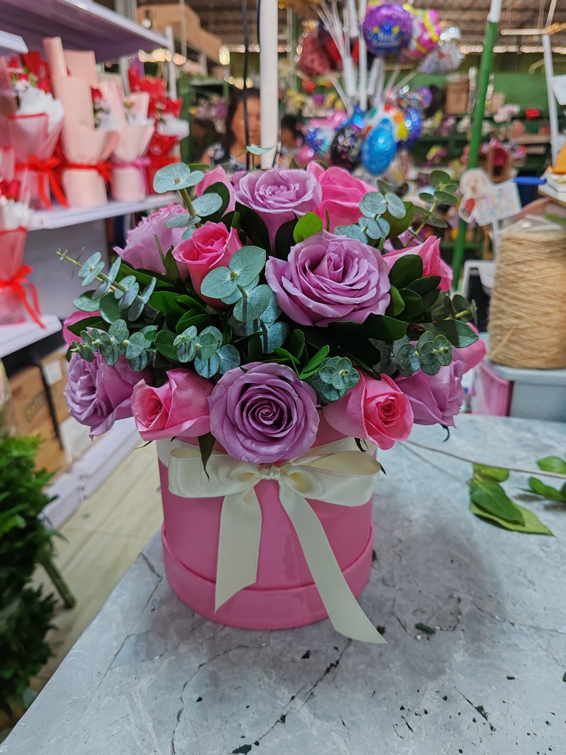 Box bicolor de rosas - Happyflor